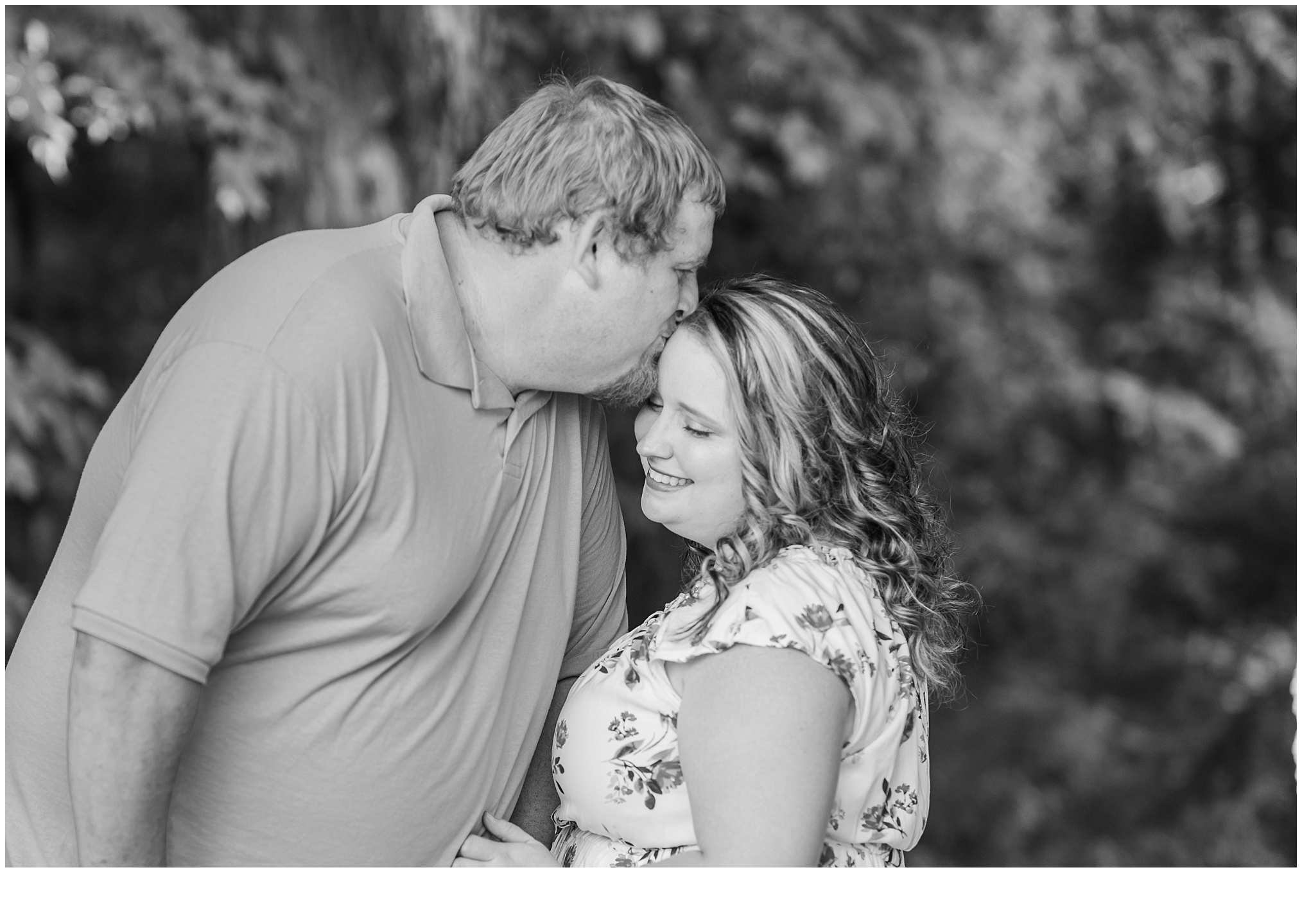Julie + Joe | A Summer Engagement Session at Dugas Park ...